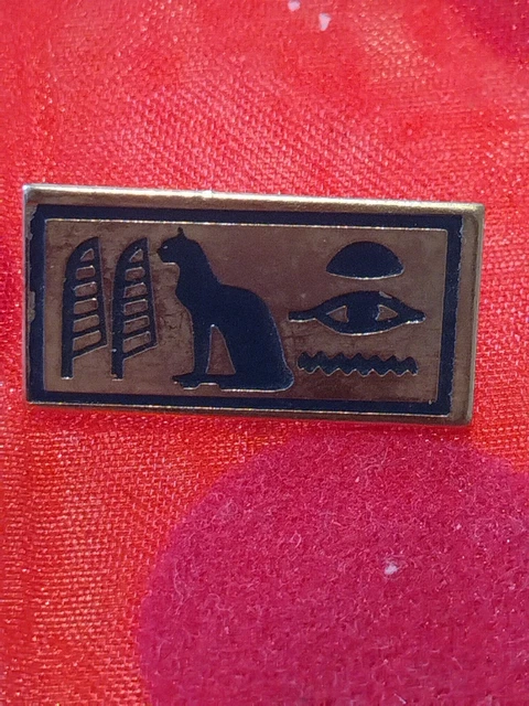 PIN'S PINS PIN Badge Vintage Collection Cigarette CAMEL LOGO SIGNE ...