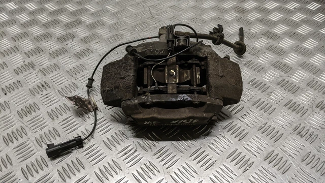 MERCEDES ML270 W163 CDI Auto 2002 2688cc Étrier (Avant Côté Passager ...