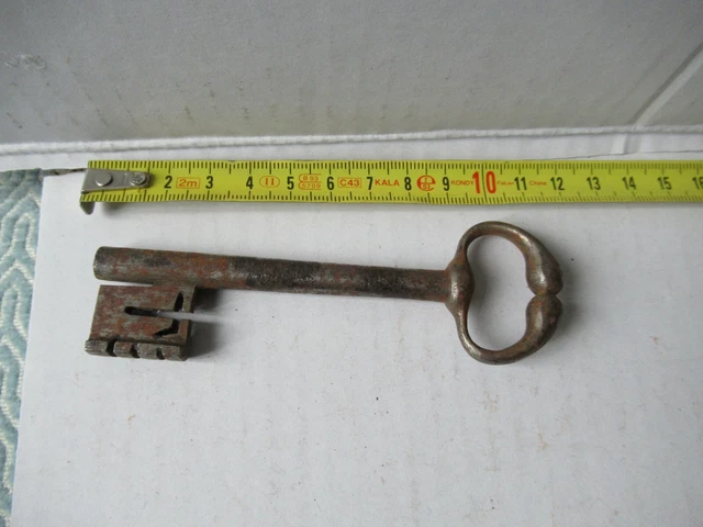ANCIEN CLE CLEF Antique Old Key Alter Schlüssel Vecchia Chiave Llave ...