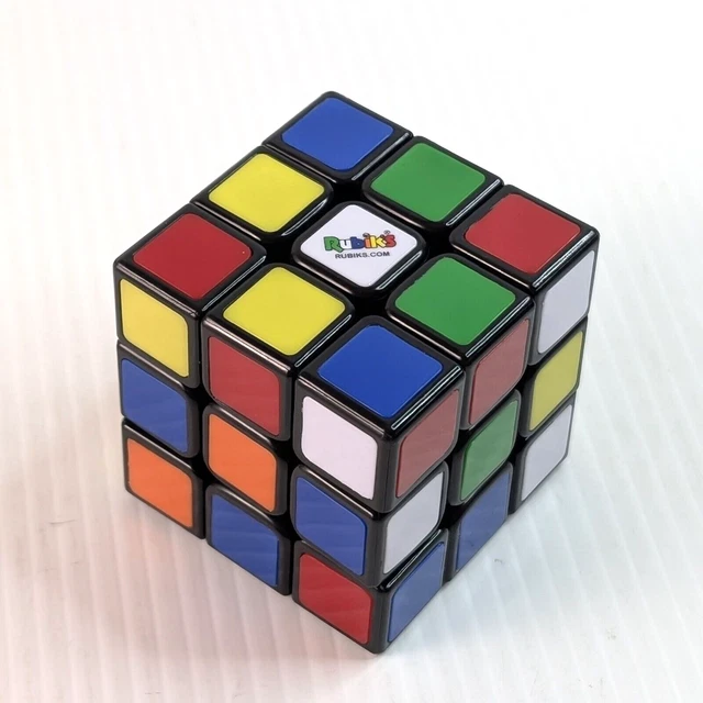 RUBIK'S CUBE THE Original 3x3 Rubiks Cube Toy Puzzle Spin Master Games ...