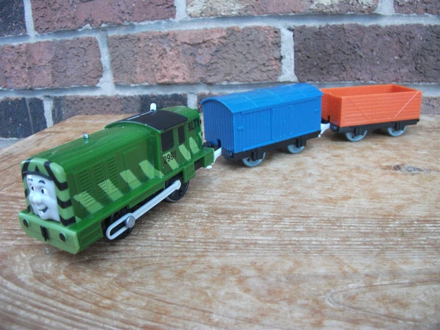 THOMAS THE TANK Engine & Friends Trackmaster Train - Saltys Green Coat ...