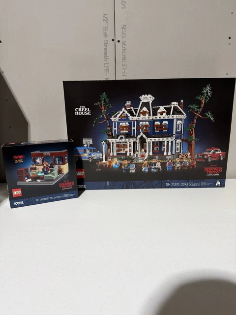 LEGO ICONS #11370 Stranger Things: The Creel House Set + WSQK Radio ...