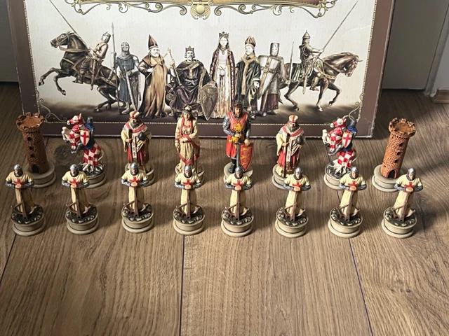 THE CRUSADES MEDIEVAL Chessmen Hand Painted Chess Set £89.99 - PicClick UK