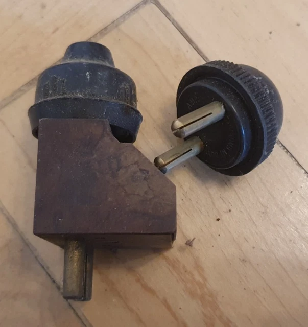 ANTIQUE 2-PIN BAKELITE 2-way Socket splitter/adapter and plugs c. 1909 ...
