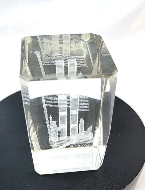 NYC LASER-ETCHED GLASS Paperweight Twin Towers New York City Statue of ...