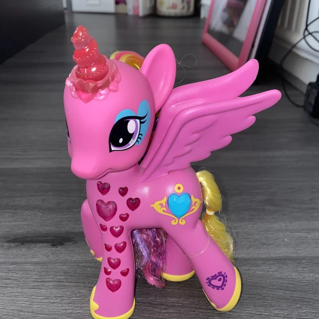 MY LITTLE PONY Light Up Hearts Figure Talking Princess Cadence Pink ...