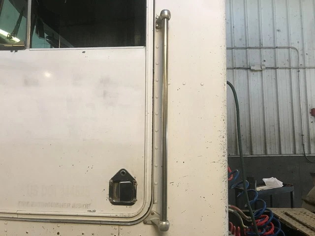 KENWORTH T800 STAINLESS 36(in) Grab Handle CAB ENTRY - Used $169.99 ...