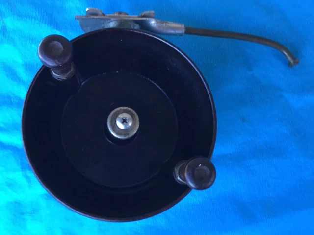 ORIGINAL CHARLES ALVEY, Bakelite 550/A1 Fishing Reel, 13cm across ...