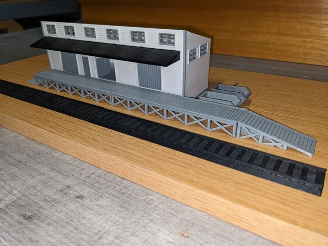H0 HO 1:87 Gebäude Lagerhaus Bahnhof (7) ws sw gr EUR 19,60 - PicClick DE