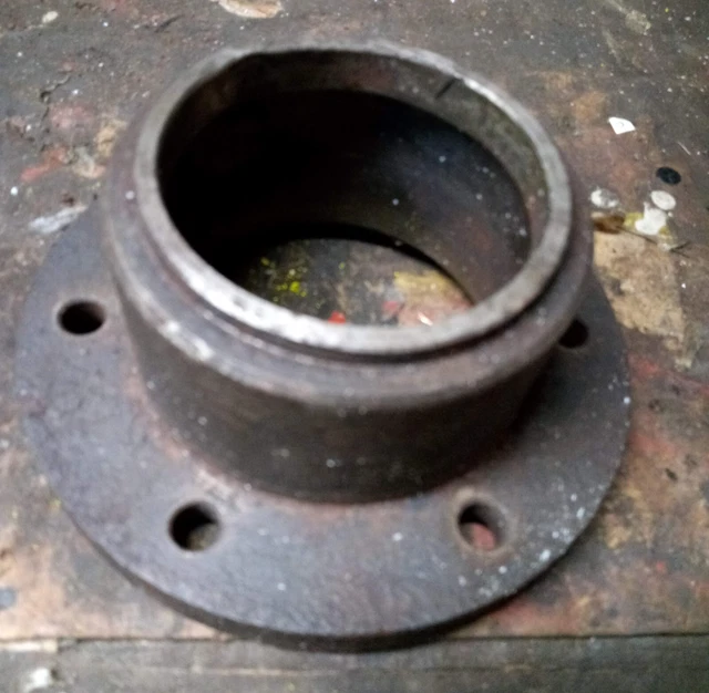 LAND ROVER SERIES 1 Semi floating Hub carrier rear axle 86" two ...