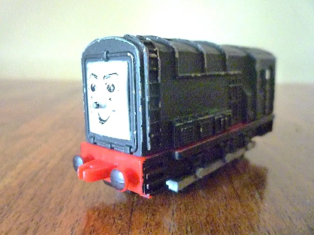 ERTL DIESEL, THOMAS the Tank Engine and Friends, diecast toy train 1990 ...