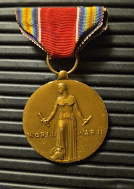 E2 - WORLD War Ii 1941-1945 Freedom Medal $7.00 - PicClick