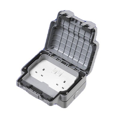 MK MASTERSEAL PLUS Socket 2 Gang UnSwitched Socket OutletIP66 Grey £22. ...