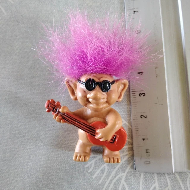 FIGURINE VINTAGE - Troll - petit troll cheveux rose violet / guitare ...