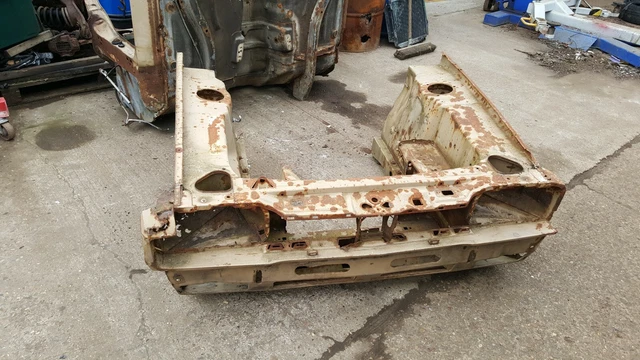 FORD CAPRI MK3 front end inner wings front panel crossmember race car ...