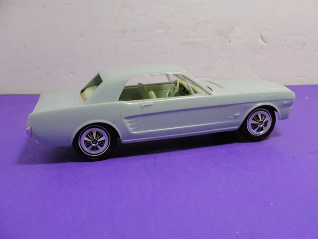 AMT/ERTL 1966 FORD MUSTANG Hardtop (Construit) Modèle Kit #31542-11D ...