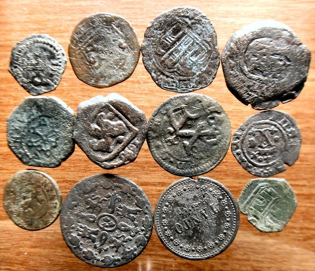 SPANIEN - LOT 12 Unbestimmte AE Maravedi des 15./19. Jhdt. AD. EUR 38 ...