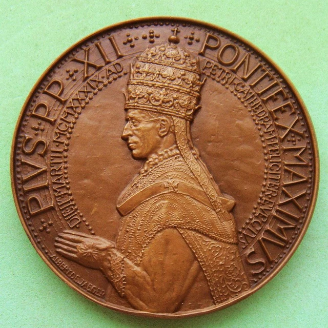 VATICAN POPE PIUS XII Raising to Papal Throne 1939 Bronze Medal by DE ...