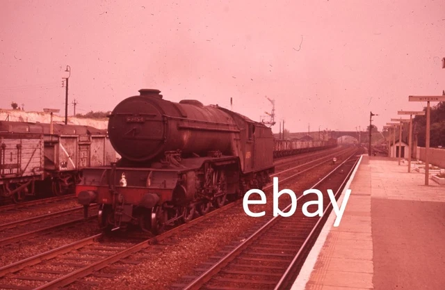 ORIGINAL 35MM RAILWAY SLIDE LNER STEAM LOCO CLASS V2 60854 HITCHIN 6/63 ...