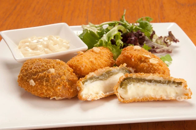 INNOVATE FROZEN BREADED Cream Cheese Filled Jalapenos - 1x1kg £24.11 ...