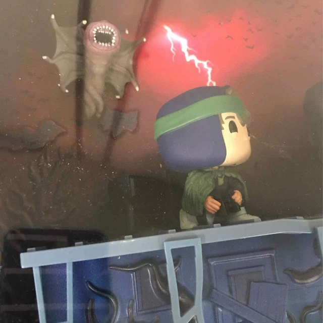 FUNKO POP! MOMENTS Deluxe: Stranger Things Phase Three, Dustin, Eddie ...