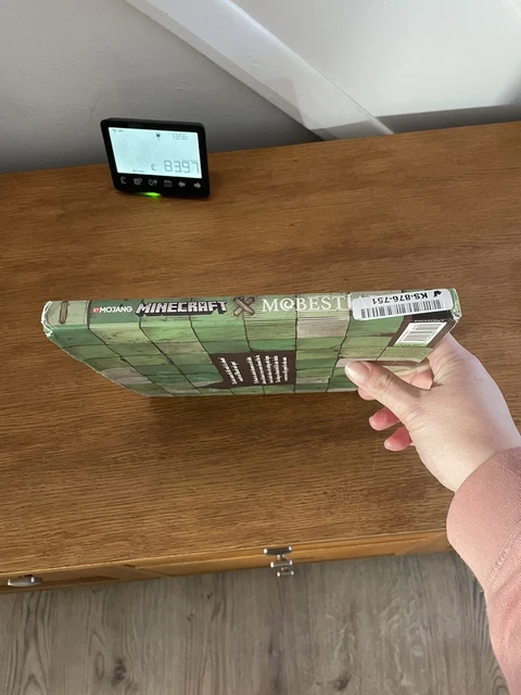 MINECRAFT MOBESTIARY: AN official Minecraft book from Mojang by Mojang ...