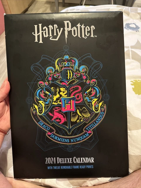 OFFICIAL HARRY POTTER Deluxe Calendar 2024 + 12 Removable Frame Ready ...