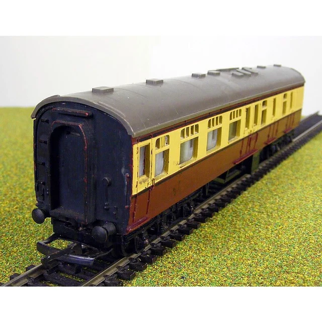 BRITISH BRAKE 2ND Class Coach with Seating Triang R28 00 Gauge Model ...