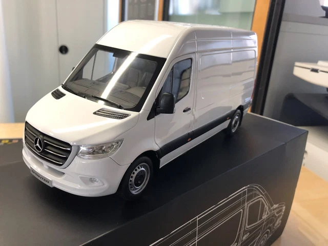 MERCEDES BENZ, SPRINTER, W907, 1:18 Modellauto, Arktikweiß, Norev ...