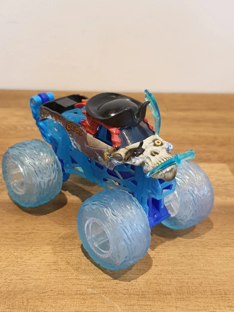 RARE MONSTER JAM Truck Pirate's Curse Hot Wheels métal moulé sous ...