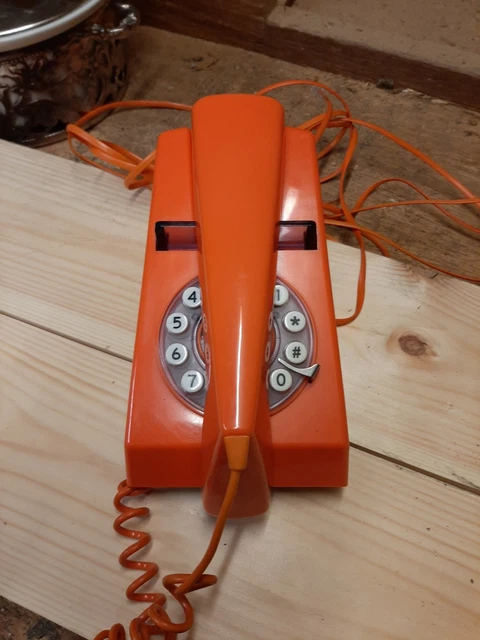 RETRO ORANGE TRIM Phone In Good Condition £19.99 - PicClick UK