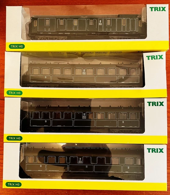 TRIX 29001/02/03/04 - 4 x coaches (1st/2nd/3rd class) of the K.Bay.Sts.B £83.90 - PicClick UK