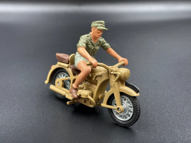 BRITAINS LTD 9694 Afrika Korps Dispatch Rider WWII Motorcycle Rider £28 ...