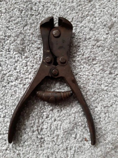 ALTE ANTIKE ZANGE / Drahtzange mit Feder i.O./Biegezange/ Werkzeug EUR ...
