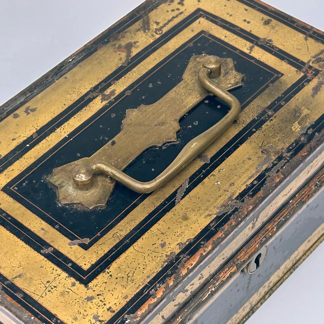 ANTIQUE MADE IN Great Britain Victorian Painted Metal Cash Box With ...