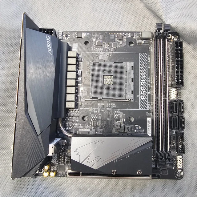 GIGABYTE B550I AORUS Pro Ax Mini-ITX Motherboard Socket AM4, AMD DDR4 £ ...
