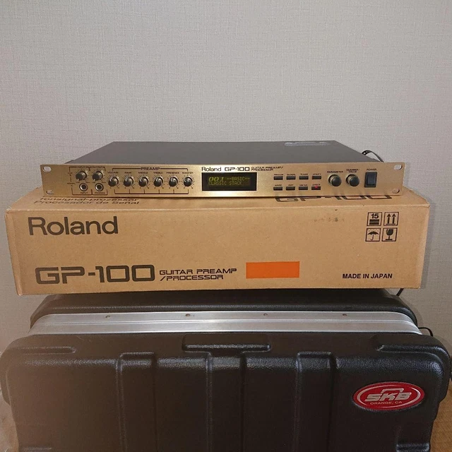 ROLAND GP-100 DIGITAL GUITAR PREAMP / PROCESSOR 1U AC100V 50/60Hz 13W ...