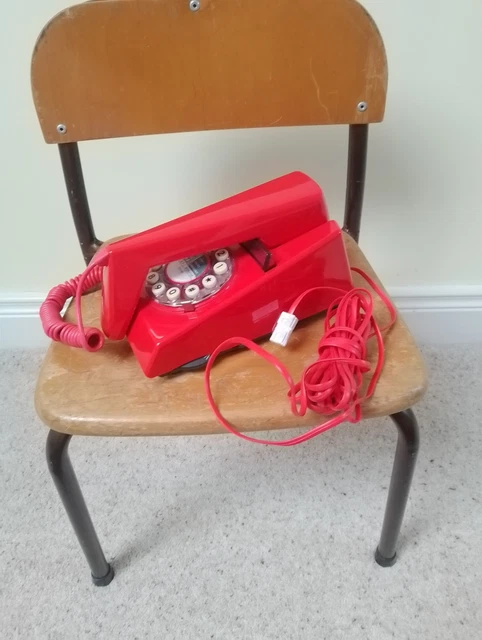 WILD & WOLF Trimphone RETRO Red Corded Telephone with Push Button Dial ...