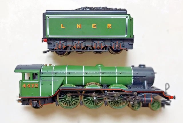 HORNBY FLYING SCOTSMAN LNER 4472 with 5 pole tender drive £28.75 ...