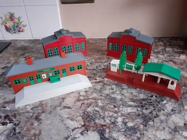 THOMAS THE TANK Engine Buildings, Ffarquhar, Wells worth, Railway ...
