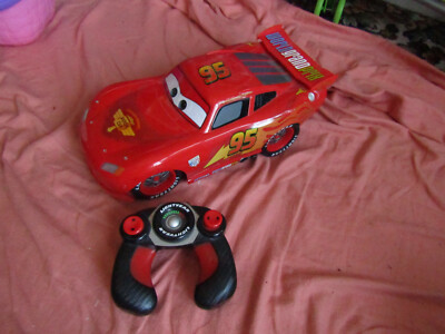 DICKIE TOYS DISNEY/PIXAR Cars Lightning Mcqueen Remote Control Car ...