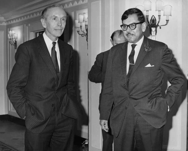 PRIME MINISTER ALEC Douglas-Home Nasim Ahmed President Foreign - 1964 ...