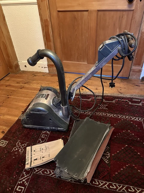HIRETECH HT8 FLOOR sander 240V with over 50 sanding sheets 40 + 80 grit ...