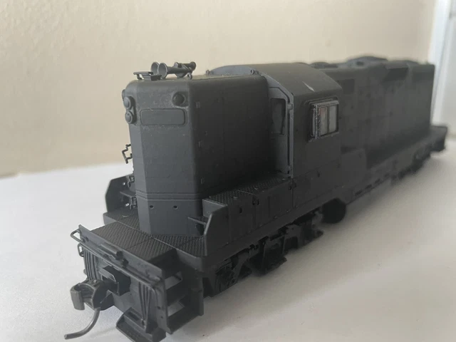 DCC PROTO 2000 Powered Gp9 Undecorated Engine Locomotive Ho Scale ...