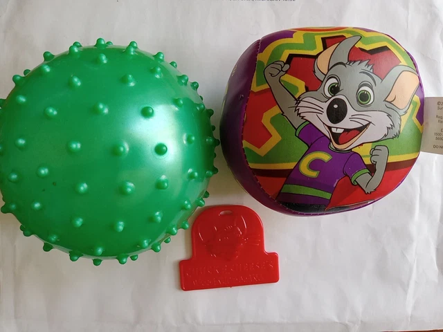 NEW CHUCK E Cheese Party Mini Soccer Ball & Spike 3 pc Fun Set New ...