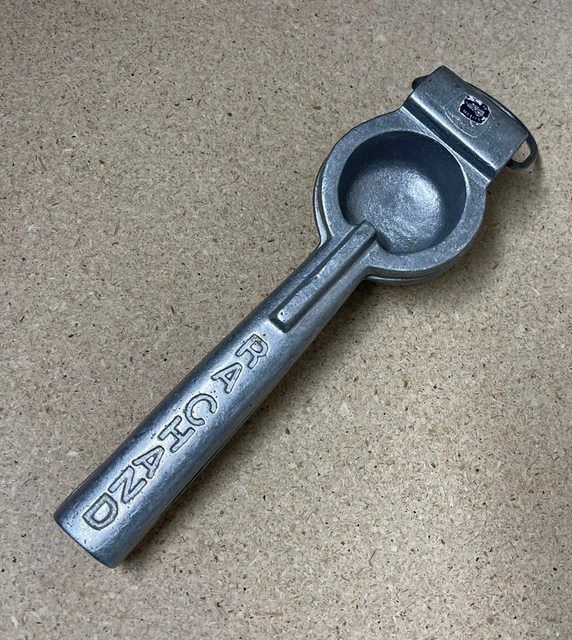 VINTAGE RA CHAND Rachand Cast Aluminum Hand Held Manual Citrus Juicer ...