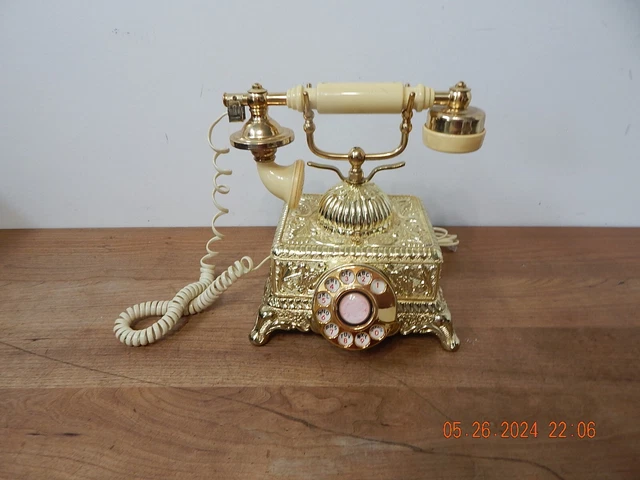 VINTAGE GOLD RADIO Shack Rotary Dial Desk Phone Model #43 323a £75.35 ...