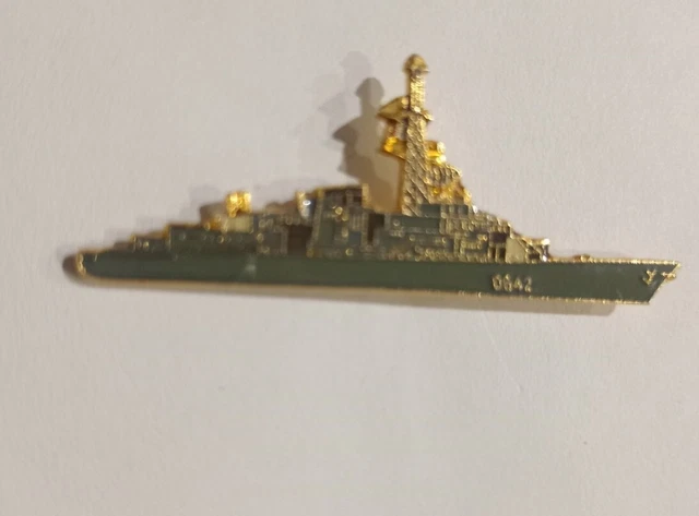 PIN'S , BATEAU , Navire , Marine Nationale D642 " Le Montcalm" JY SEGALEN EUR 5,45 - PicClick FR