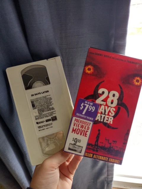 28 DAYS LATER Horror Vhs White Tape Hollywood Video Rental 2002 Zombies ...