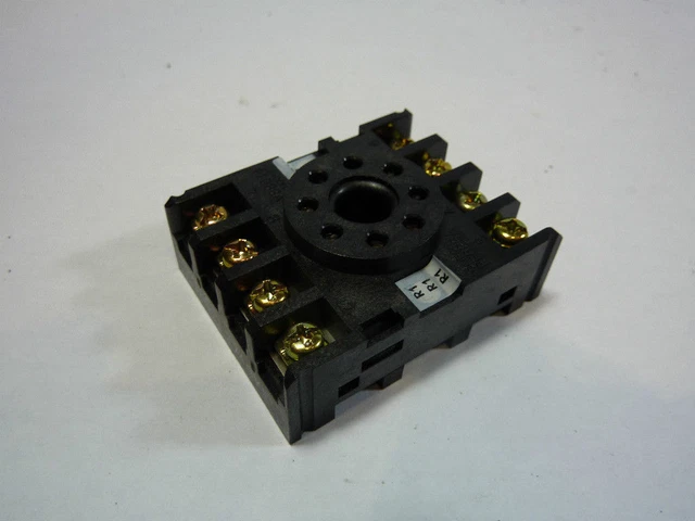 OMRON PF083A RELAY Socket 7.5A 250V 8-Pin USED $3.89 - PicClick CA